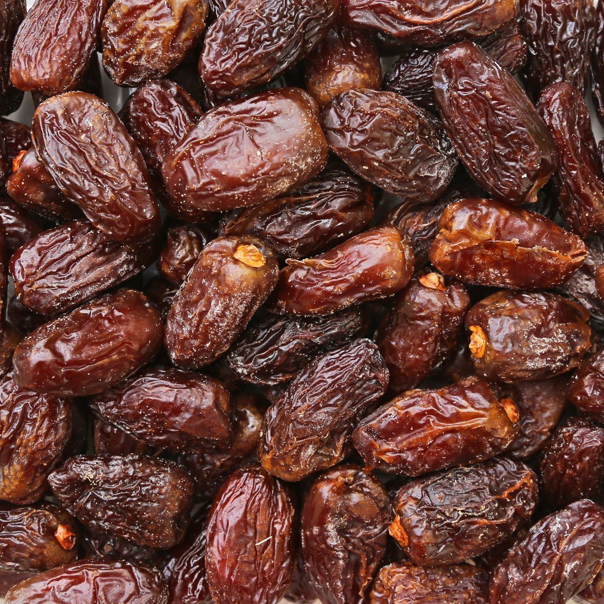 ORGANIC DATES, Medjool, whole, jumbo – Om Foods | Organic Matters